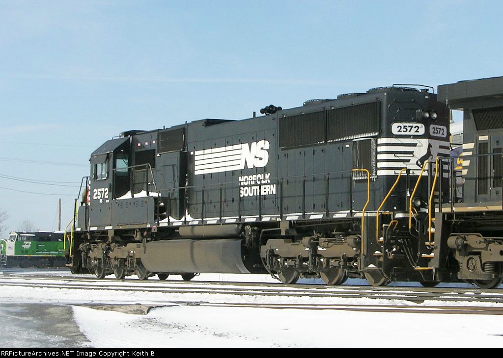 NS 2572